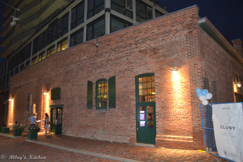 Cluny Bistro Serves French Food in Toronto's Distillery District ... Cluny Bistro Serves French Food in Toronto's Distillery District ...